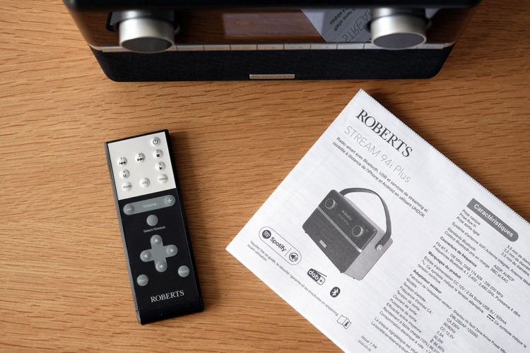 Roberts Stream 94i PLUS : Test d'un poste radio au look rétro avec ...